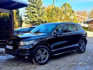Melns Volkswagen Touareg 2011 Tallina, ar dzinēja tilpumu 3.00 L un nobraukumu 274 tūkst. km par 8590 €, foto  vietnē AUTOMOTO.COM.LV