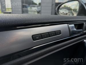 Melns Volkswagen Touareg 2011 Jelgava, ar dzinēja tilpumu 3.00 L un nobraukumu 325 tūkst. km par 12600 €, foto 12 vietnē AUTOMOTO.COM.LV