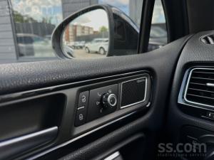 Melns Volkswagen Touareg 2011 Jelgava, ar dzinēja tilpumu 3.00 L un nobraukumu 325 tūkst. km par 12600 €, foto 13 vietnē AUTOMOTO.COM.LV