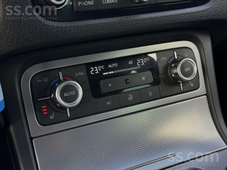 Melns Volkswagen Touareg 2011 Jelgava, ar dzinēja tilpumu 3.00 L un nobraukumu 325 tūkst. km par 12600 €, foto 15 vietnē AUTOMOTO.COM.LV