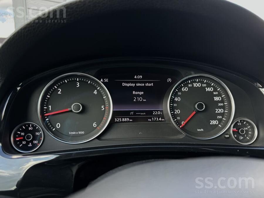 Melns Volkswagen Touareg 2011 Jelgava, ar dzinēja tilpumu 3.00 L un nobraukumu 325 tūkst. km par 12600 €, foto 21 vietnē AUTOMOTO.COM.LV