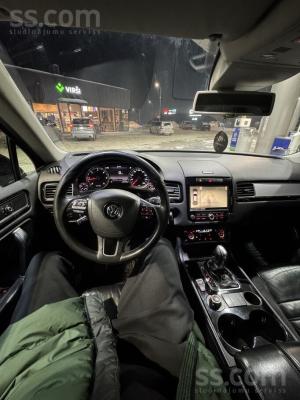 Melns Volkswagen Touareg 2011 Rēzekne, ar dzinēja tilpumu 3.00 L un nobraukumu 0 tūkst. km par 10100 €, foto 7 vietnē AUTOMOTO.COM.LV