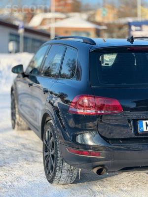 Melns Volkswagen Touareg 2011 Rēzekne, ar dzinēja tilpumu 3.00 L un nobraukumu 0 tūkst. km par 10100 €, foto 10 vietnē AUTOMOTO.COM.LV