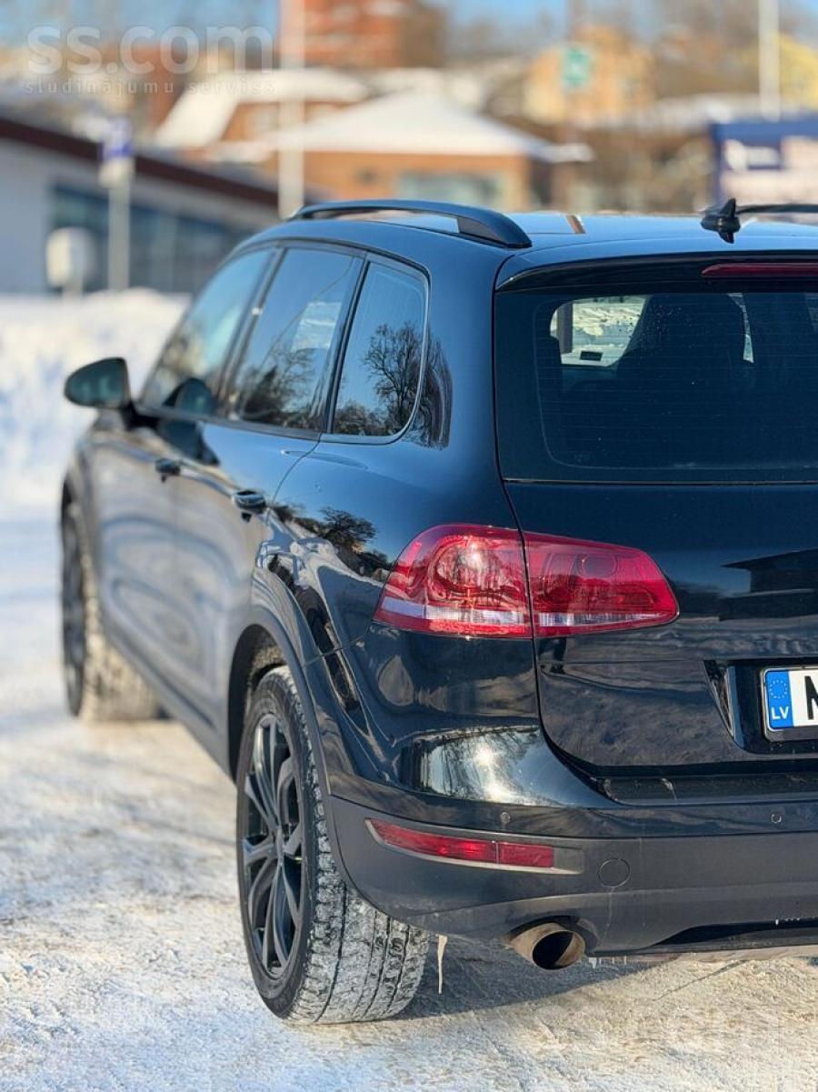 Melns Volkswagen Touareg 2011 Rēzekne, ar dzinēja tilpumu 3.00 L un nobraukumu 0 tūkst. km par 10100 €, foto 10 vietnē AUTOMOTO.COM.LV