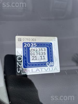 Melns Volkswagen Touareg 2011 Rīga, ar dzinēja tilpumu 3.00 L un nobraukumu 345 tūkst. km par 8000 €, foto 5 vietnē AUTOMOTO.COM.LV