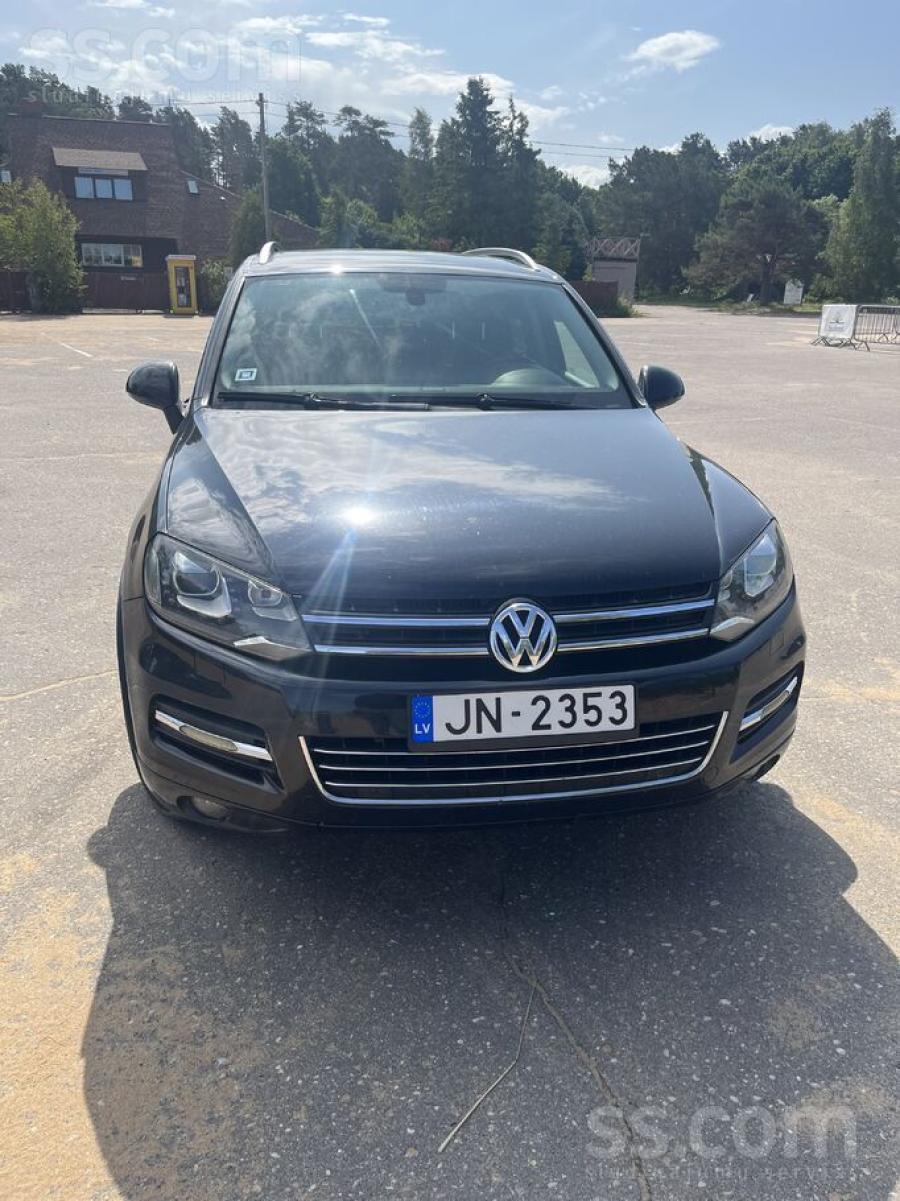 Melns Volkswagen Touareg 2011 Rīga, ar dzinēja tilpumu 3.00 L un nobraukumu 345 tūkst. km par 8000 €, foto 7 vietnē AUTOMOTO.COM.LV