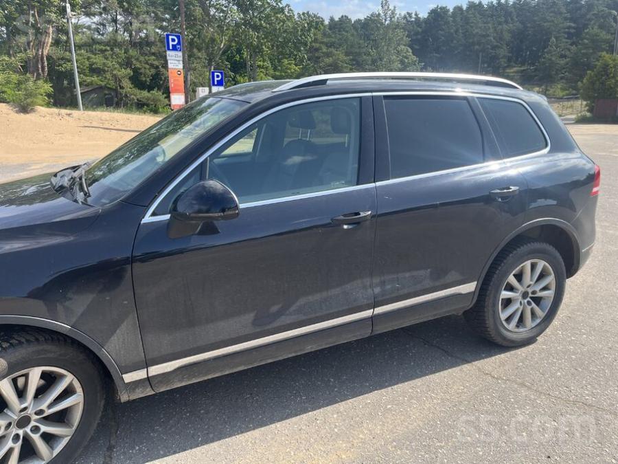 Melns Volkswagen Touareg 2011 Rīga, ar dzinēja tilpumu 3.00 L un nobraukumu 345 tūkst. km par 8000 €, foto 8 vietnē AUTOMOTO.COM.LV