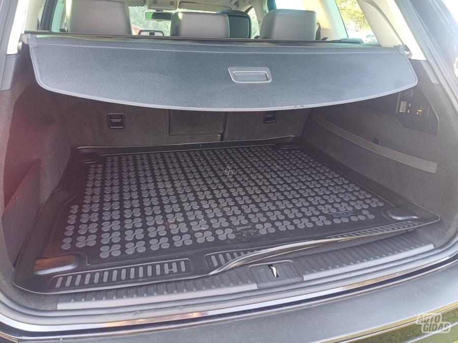 Черный Фольксваген Туарег 2011 в Игналина, объемом двигателя 3.00 л и пробегом 300 тыс. км за 11800 €, фото 16 на AUTOMOTO.COM.LV