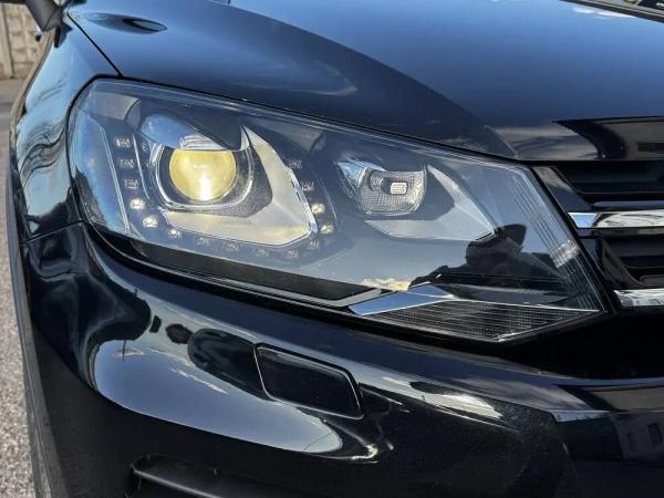 Melns Volkswagen Touareg 2011 Daugavpils, ar dzinēja tilpumu 3.00 L un nobraukumu 164 tūkst. km par 12800 €, foto 10 vietnē AUTOMOTO.COM.LV