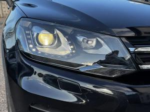 Melns Volkswagen Touareg 2011 Daugavpils, ar dzinēja tilpumu 3.00 L un nobraukumu 164 tūkst. km par 12800 €, foto 11 vietnē AUTOMOTO.COM.LV