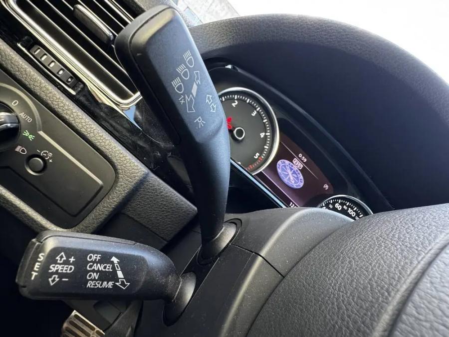 Melns Volkswagen Touareg 2011 Daugavpils, ar dzinēja tilpumu 3.00 L un nobraukumu 164 tūkst. km par 12800 €, foto 27 vietnē AUTOMOTO.COM.LV