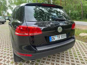 Melns Volkswagen Touareg 2011 Viļņa, ar dzinēja tilpumu 2.97 L un nobraukumu 292 tūkst. km par 10500 €, foto 7 vietnē AUTOMOTO.COM.LV