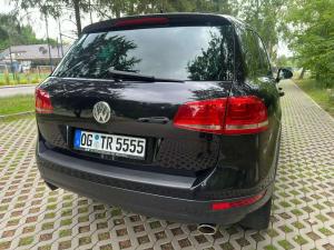 Melns Volkswagen Touareg 2011 Viļņa, ar dzinēja tilpumu 2.97 L un nobraukumu 292 tūkst. km par 10500 €, foto 9 vietnē AUTOMOTO.COM.LV