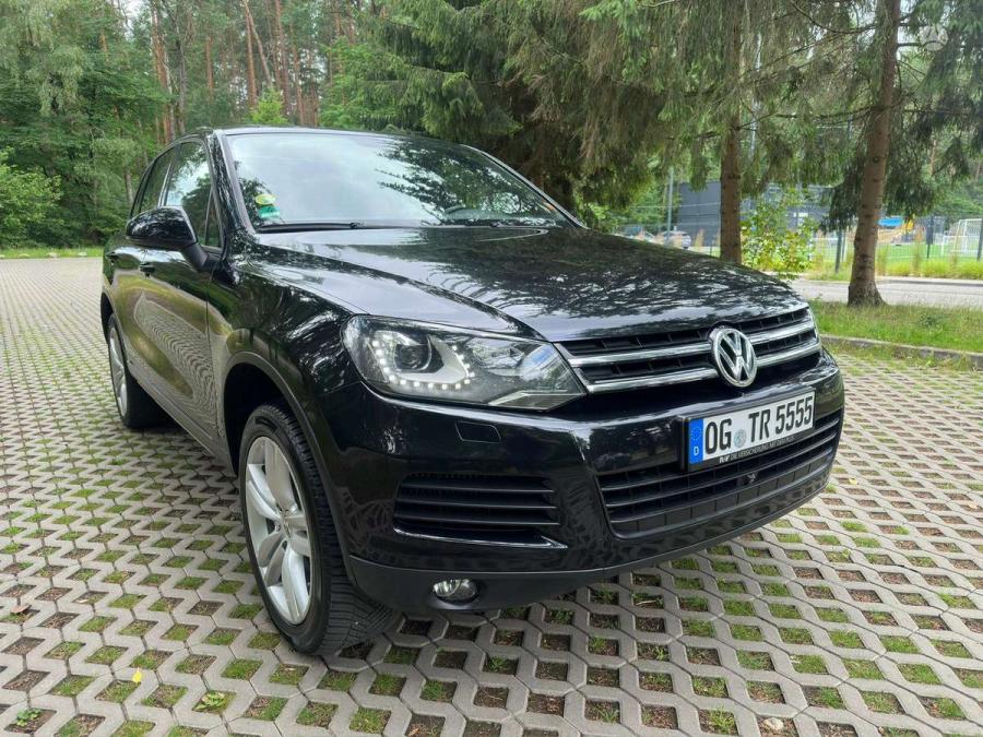 Melns Volkswagen Touareg 2011 Viļņa, ar dzinēja tilpumu 2.97 L un nobraukumu 292 tūkst. km par 10500 €, foto 12 vietnē AUTOMOTO.COM.LV