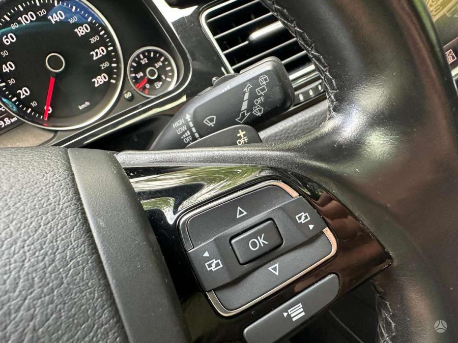 Melns Volkswagen Touareg 2011 Viļņa, ar dzinēja tilpumu 2.97 L un nobraukumu 292 tūkst. km par 10500 €, foto 19 vietnē AUTOMOTO.COM.LV