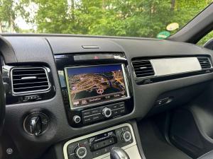 Melns Volkswagen Touareg 2011 Viļņa, ar dzinēja tilpumu 2.97 L un nobraukumu 292 tūkst. km par 10500 €, foto 21 vietnē AUTOMOTO.COM.LV
