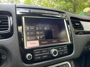 Melns Volkswagen Touareg 2011 Viļņa, ar dzinēja tilpumu 2.97 L un nobraukumu 292 tūkst. km par 10500 €, foto 34 vietnē AUTOMOTO.COM.LV