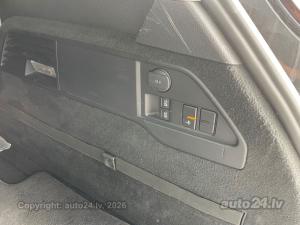 Melns Volkswagen Touareg 2011 Tartu, ar dzinēja tilpumu 3.00 L un nobraukumu 368 tūkst. km par 9990 €, foto 16 vietnē AUTOMOTO.COM.LV