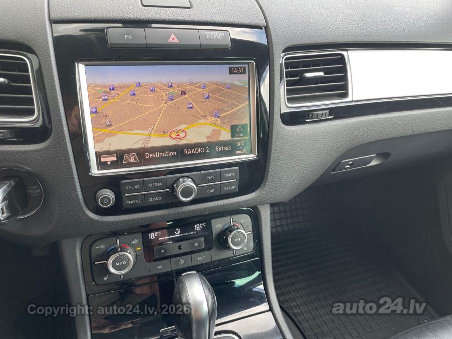 Melns Volkswagen Touareg 2011 Tartu, ar dzinēja tilpumu 3.00 L un nobraukumu 368 tūkst. km par 9990 €, foto 19 vietnē AUTOMOTO.COM.LV