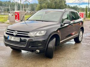 Melns Volkswagen Touareg 2011 Rīga, ar dzinēja tilpumu 3.00 L un nobraukumu 490 tūkst. km par 6850 €, foto 5 vietnē AUTOMOTO.COM.LV