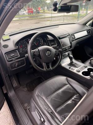 Melns Volkswagen Touareg 2011 Rīga, ar dzinēja tilpumu 3.00 L un nobraukumu 490 tūkst. km par 6850 €, foto 9 vietnē AUTOMOTO.COM.LV