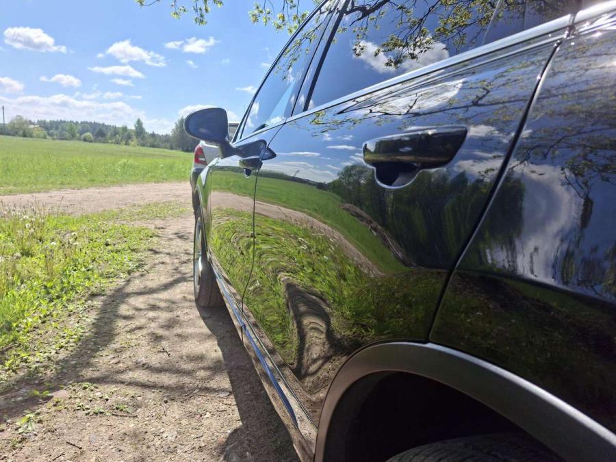 Black Volkswagen Touareg 2011 in Vilnius, with an engine capacity of 2.97 L and mileage of 315 thousand km for 10850 €, photo 10 on AUTOMOTO.COM.LV