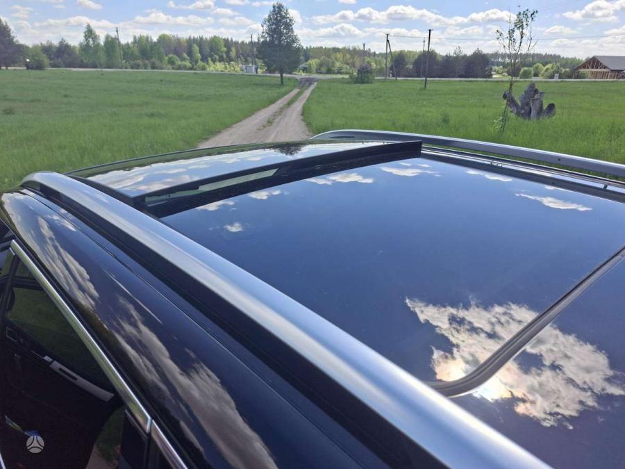 Black Volkswagen Touareg 2011 in Vilnius, with an engine capacity of 2.97 L and mileage of 315 thousand km for 10850 €, photo 15 on AUTOMOTO.COM.LV