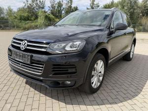 Melns Volkswagen Touareg 2011 Marijampole, ar dzinēja tilpumu 2.97 L un nobraukumu 298 tūkst. km par 10200 €, foto  vietnē AUTOMOTO.COM.LV