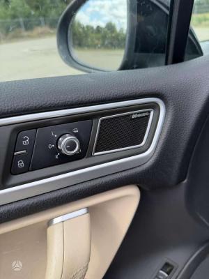 Melns Volkswagen Touareg 2011 Marijampole, ar dzinēja tilpumu 2.97 L un nobraukumu 298 tūkst. km par 10200 €, foto 11 vietnē AUTOMOTO.COM.LV