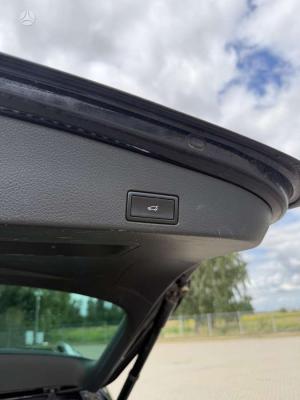 Melns Volkswagen Touareg 2011 Marijampole, ar dzinēja tilpumu 2.97 L un nobraukumu 298 tūkst. km par 10200 €, foto 23 vietnē AUTOMOTO.COM.LV