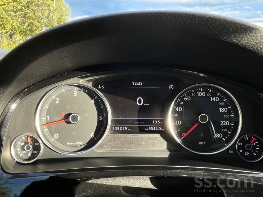 Melns Volkswagen Touareg 2011 Rīga, ar dzinēja tilpumu 3.00 L un nobraukumu 309 tūkst. km par 12000 €, foto 15 vietnē AUTOMOTO.COM.LV