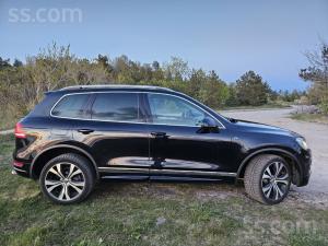 Melns Volkswagen Touareg 2012 Liepāja, ar dzinēja tilpumu 3.00 L un nobraukumu 496 tūkst. km par 11950 €, foto 3 vietnē AUTOMOTO.COM.LV