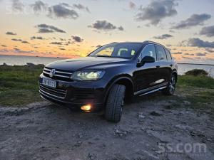 Melns Volkswagen Touareg 2012 Liepāja, ar dzinēja tilpumu 3.00 L un nobraukumu 496 tūkst. km par 11950 €, foto 8 vietnē AUTOMOTO.COM.LV