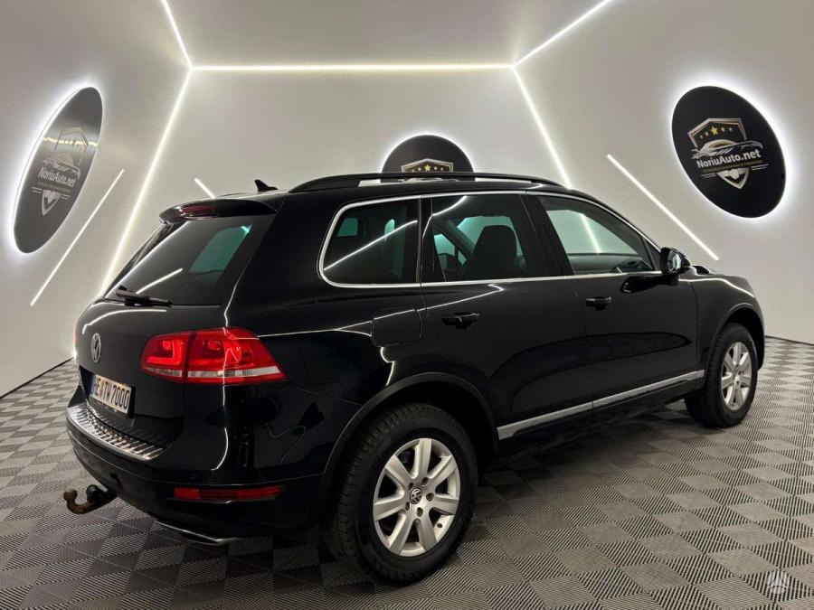 Melns Volkswagen Touareg 2012 Marijampole, ar dzinēja tilpumu 2.97 L un nobraukumu 237 tūkst. km par 11450 €, foto 24 vietnē AUTOMOTO.COM.LV