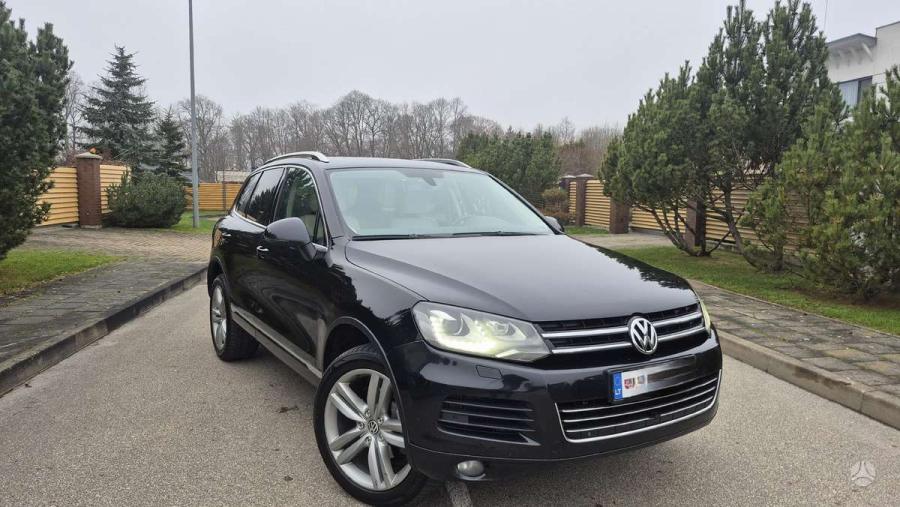 Melns Volkswagen Touareg 2012 Klaipėda, ar dzinēja tilpumu 2.97 L un nobraukumu 331 tūkst. km par 7850 €, foto 6 vietnē AUTOMOTO.COM.LV