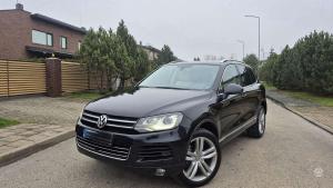 Melns Volkswagen Touareg 2012 Klaipėda, ar dzinēja tilpumu 2.97 L un nobraukumu 331 tūkst. km par 7850 €, foto 8 vietnē AUTOMOTO.COM.LV