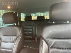Melns Volkswagen Touareg 2012 Ogre, ar dzinēja tilpumu 3.00 L un nobraukumu 164 tūkst. km par 12250 €, foto 8 vietnē AUTOMOTO.COM.LV