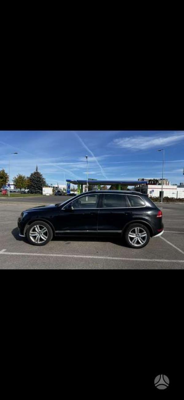 Melns Volkswagen Touareg 2012 Kauņa, ar dzinēja tilpumu 2.97 L un nobraukumu 295 tūkst. km par 14499 €, foto 5 vietnē AUTOMOTO.COM.LV