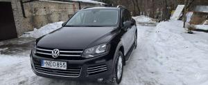 Melns Volkswagen Touareg 2012 Viļņa, ar dzinēja tilpumu 2.97 L un nobraukumu 273 tūkst. km par 13000 €, foto  vietnē AUTOMOTO.COM.LV