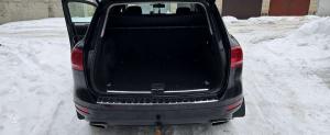 Black Volkswagen Touareg 2012 in Vilnius, with an engine capacity of 2.97 L and mileage of 273 thousand km for 13000 €, photo 13 on AUTOMOTO.COM.LV