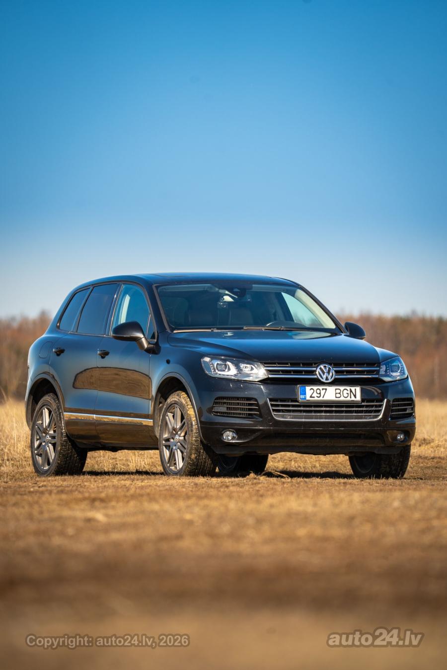 Melns Volkswagen Touareg 2012 Pērnava, ar dzinēja tilpumu 3.00 L un nobraukumu 407 tūkst. km par 10999 €, foto 1 vietnē AUTOMOTO.COM.LV