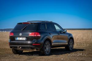 Melns Volkswagen Touareg 2012 Pērnava, ar dzinēja tilpumu 3.00 L un nobraukumu 407 tūkst. km par 10999 €, foto 8 vietnē AUTOMOTO.COM.LV