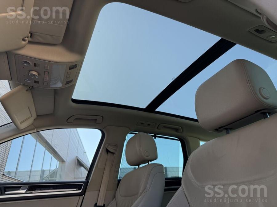 Melns Volkswagen Touareg 2012 Rīga, ar dzinēja tilpumu 3.00 L un nobraukumu 394 tūkst. km par 8350 €, foto 15 vietnē AUTOMOTO.COM.LV