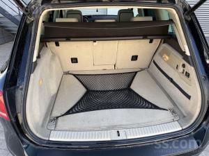 Melns Volkswagen Touareg 2012 Rīga, ar dzinēja tilpumu 3.00 L un nobraukumu 394 tūkst. km par 8350 €, foto 23 vietnē AUTOMOTO.COM.LV
