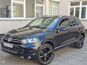 Black Volkswagen Touareg 2012 in Silute, with an engine capacity of 2.97 L and mileage of 325 thousand km for 8700 €, photo  on AUTOMOTO.COM.LV