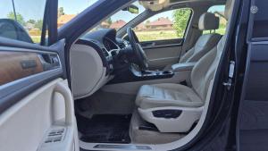 Melns Volkswagen Touareg 2012 Klaipėda, ar dzinēja tilpumu 2.97 L un nobraukumu 399 tūkst. km par 7650 €, foto 16 vietnē AUTOMOTO.COM.LV