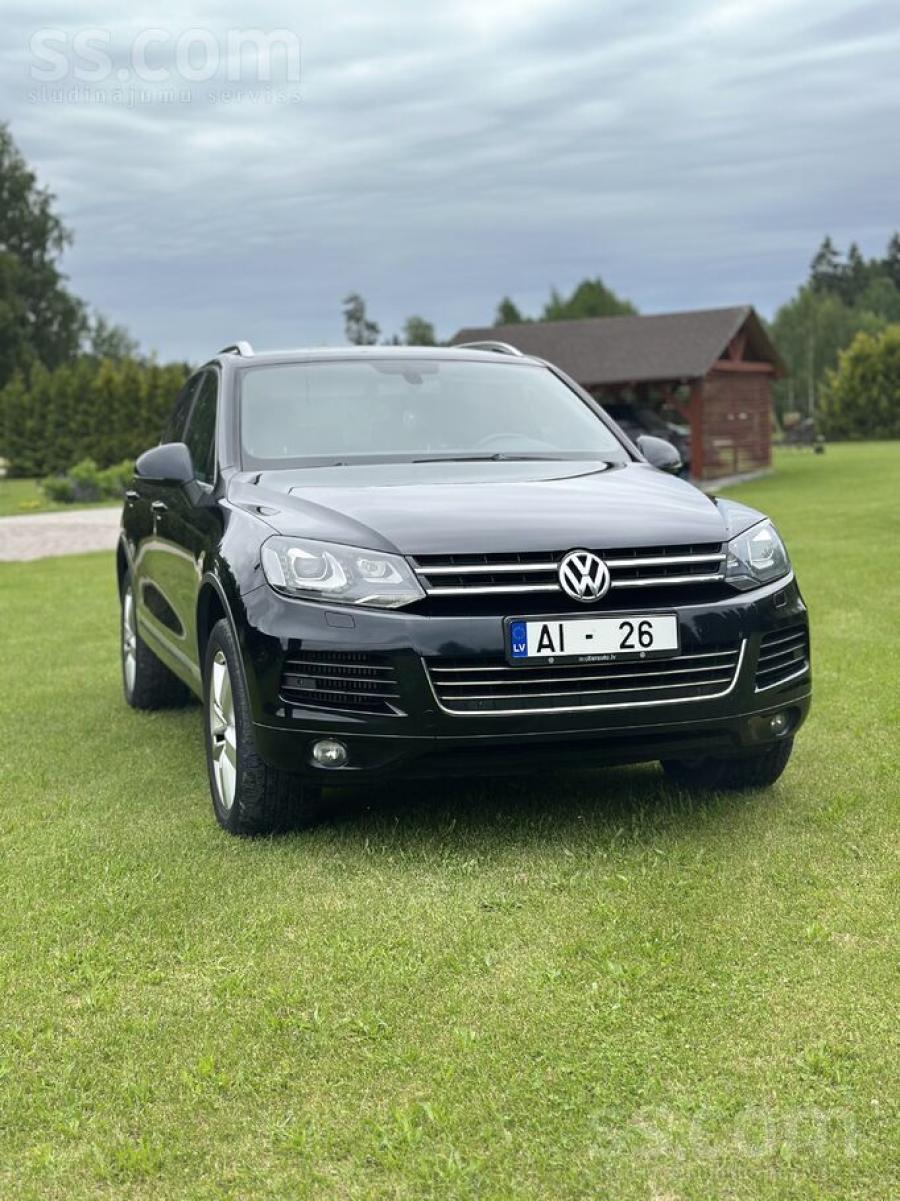 Melns Volkswagen Touareg 2012 Rīga, ar dzinēja tilpumu 3.00 L un nobraukumu 226 tūkst. km par 12700 €, foto 3 vietnē AUTOMOTO.COM.LV
