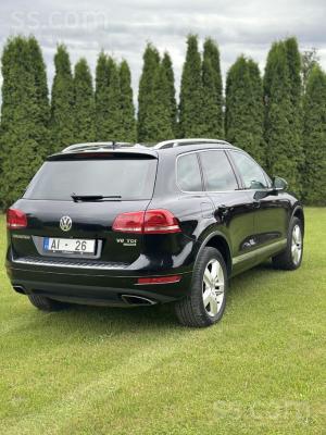 Melns Volkswagen Touareg 2012 Rīga, ar dzinēja tilpumu 3.00 L un nobraukumu 226 tūkst. km par 12700 €, foto 6 vietnē AUTOMOTO.COM.LV