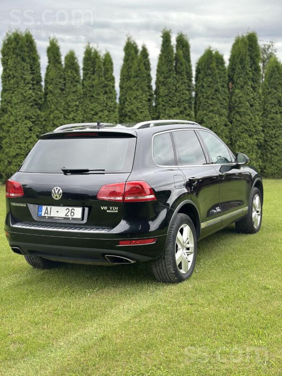 Melns Volkswagen Touareg 2012 Rīga, ar dzinēja tilpumu 3.00 L un nobraukumu 226 tūkst. km par 12700 €, foto 6 vietnē AUTOMOTO.COM.LV