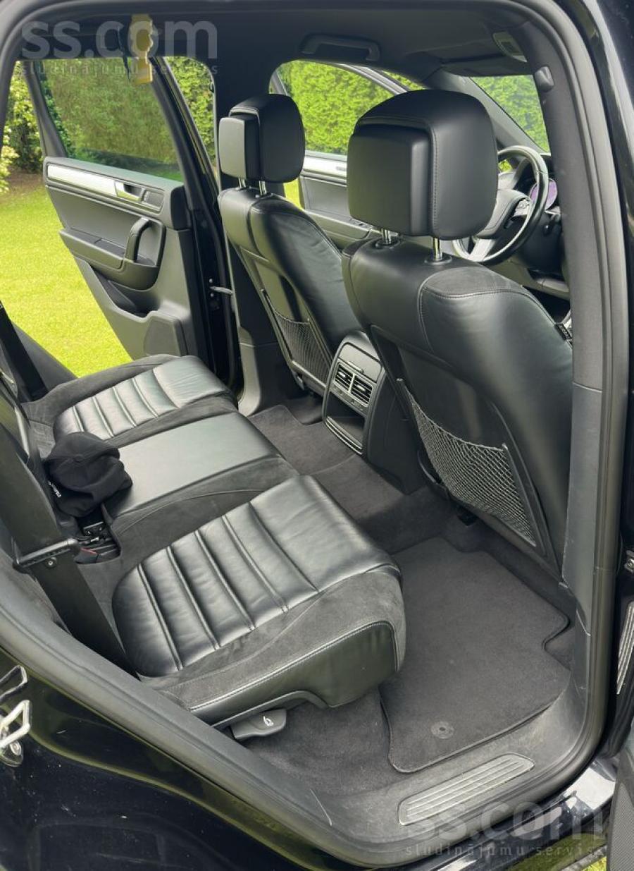 Melns Volkswagen Touareg 2012 Rīga, ar dzinēja tilpumu 3.00 L un nobraukumu 226 tūkst. km par 12700 €, foto 9 vietnē AUTOMOTO.COM.LV